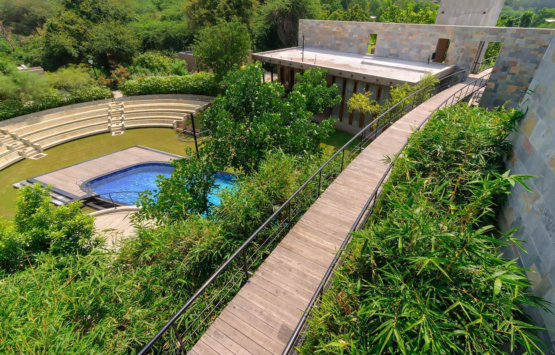 Which Are the Top Landscape Design Companies in India & the US 2025?