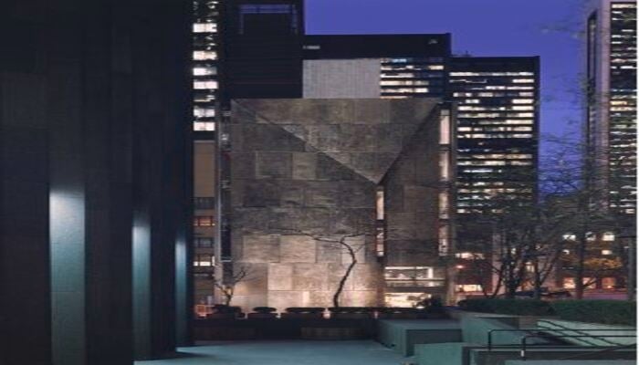 Neo Modern Architecture: History, Features, & Examples 2025