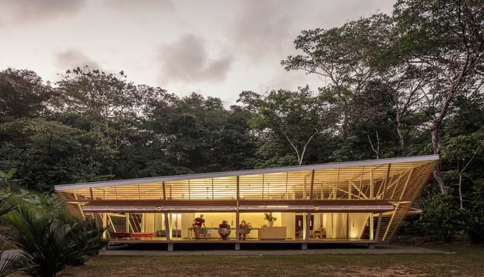 Top 10 Examples of Modular & Prefabricated Homes 2025