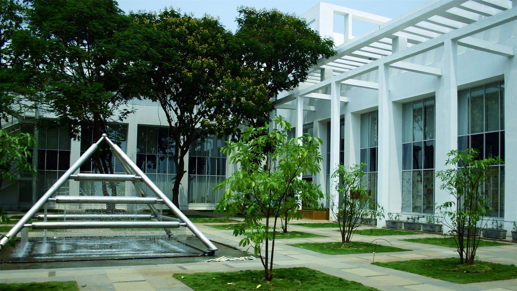 A Comprehensive Guide to Urban Designer Roles & Salaries 2024